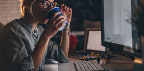 Comment le travail de nuit peut perturber votre appétit et entraîner ...