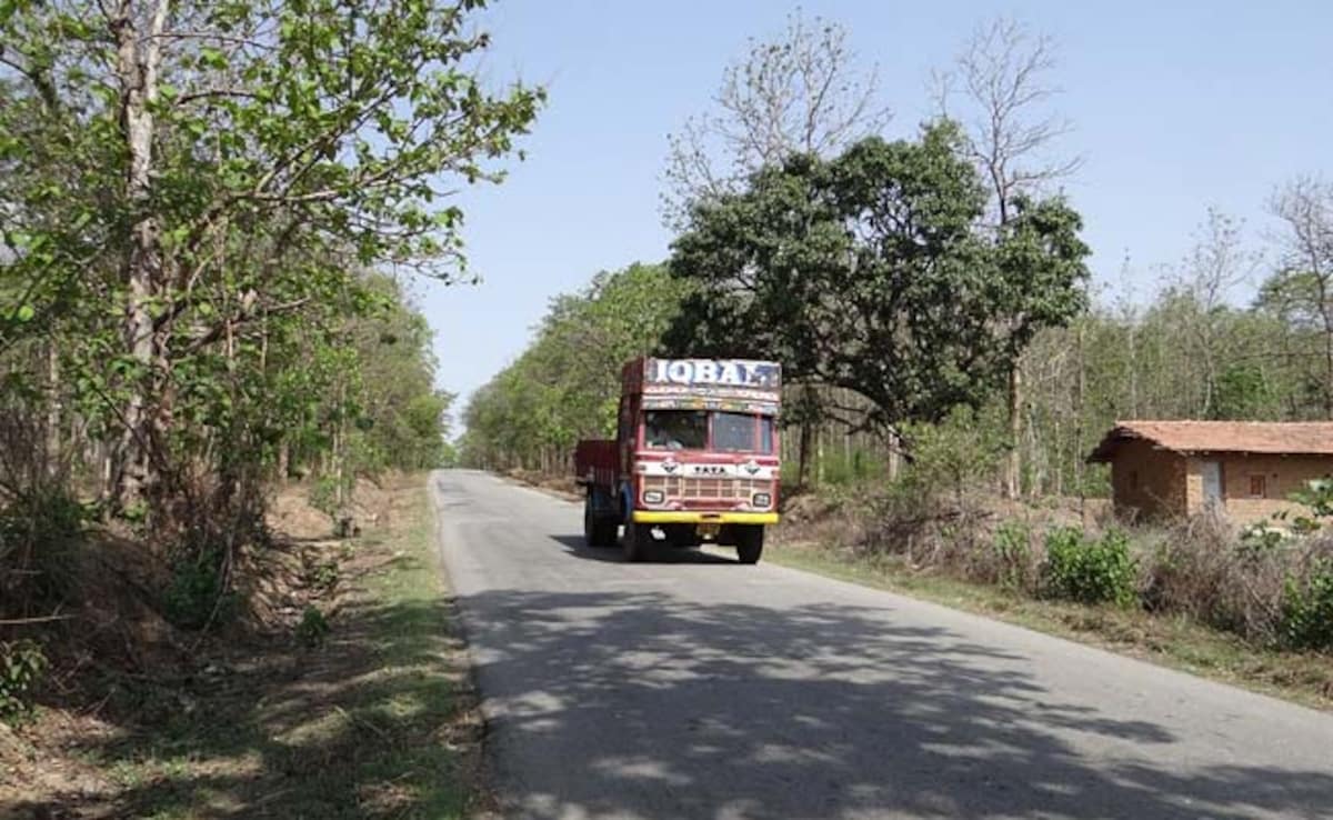 Sadhguru Calls For Turning India Chicken Neck In Siliguri Into Elephant
