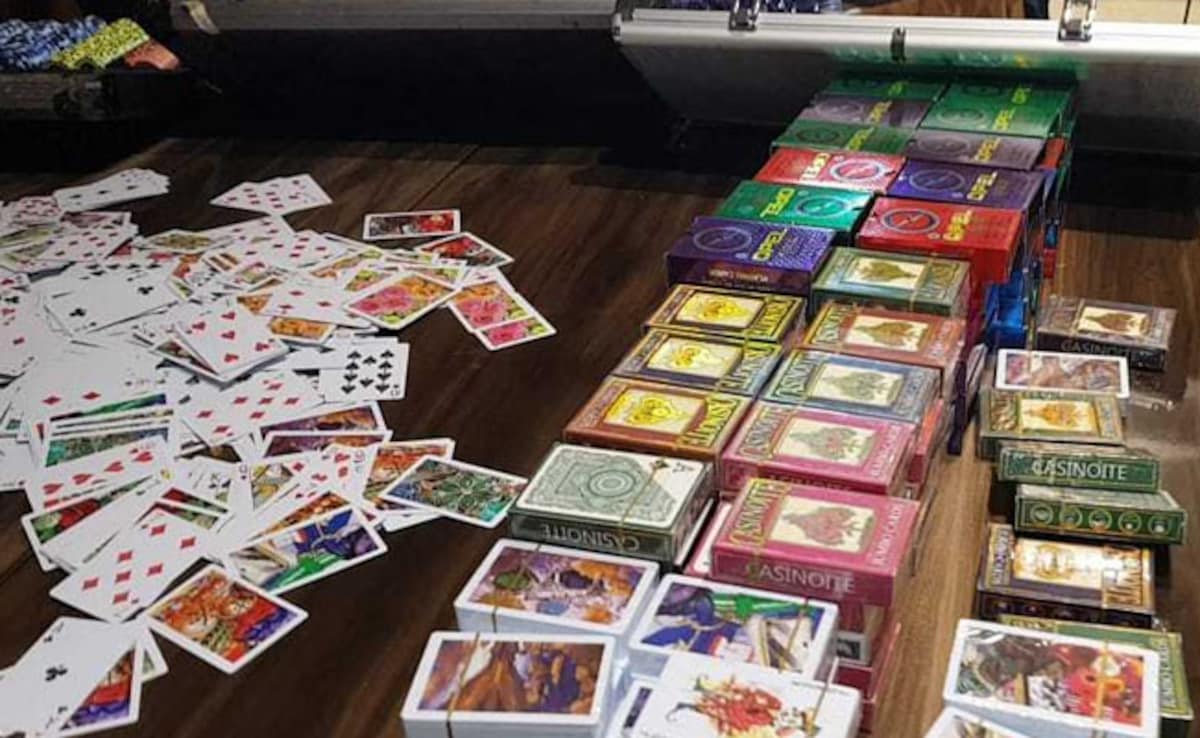 Massive Police Raid in Sangola: ₹2.65 Crore Gambling Racket Busted ...