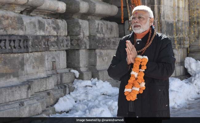 Diwali 2018: Prime Minister Narendra Modi Reaches Kedarnath, Meets ...