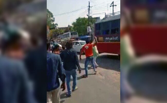 Baghpat, Uttar Pradesh: 2 Army Jawans Brutally Thrashed In UP's Baghpat ...