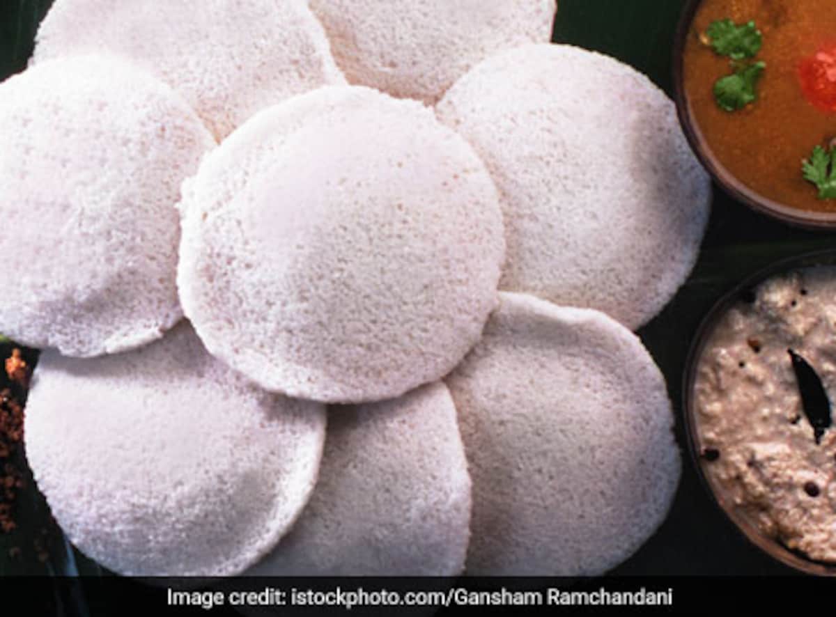 how to make idli in pressure cooker without idli stand