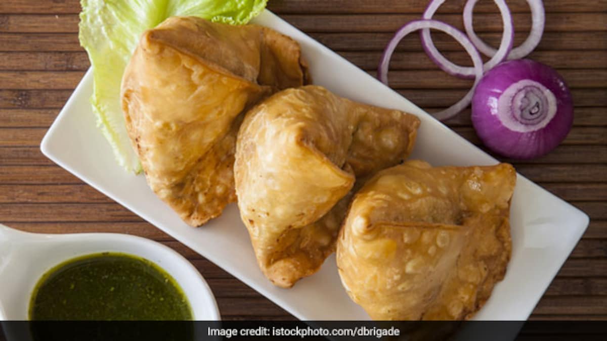 Hilarious Picture Of Samosa With Serial Number Has Twitter In Splits ...