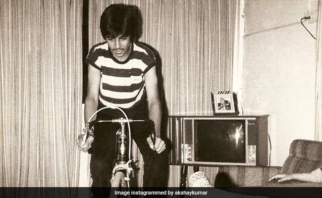 akshay kumar bicycle