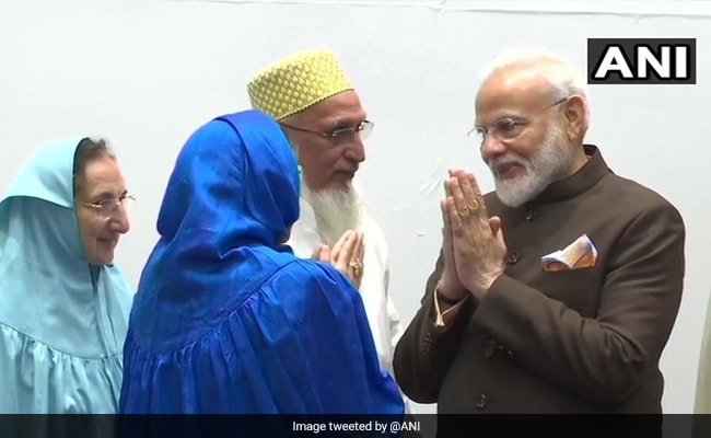 PM Narendra Modi Meets Sikhs, Bohra And Kashmiri Pandit Communities In ...