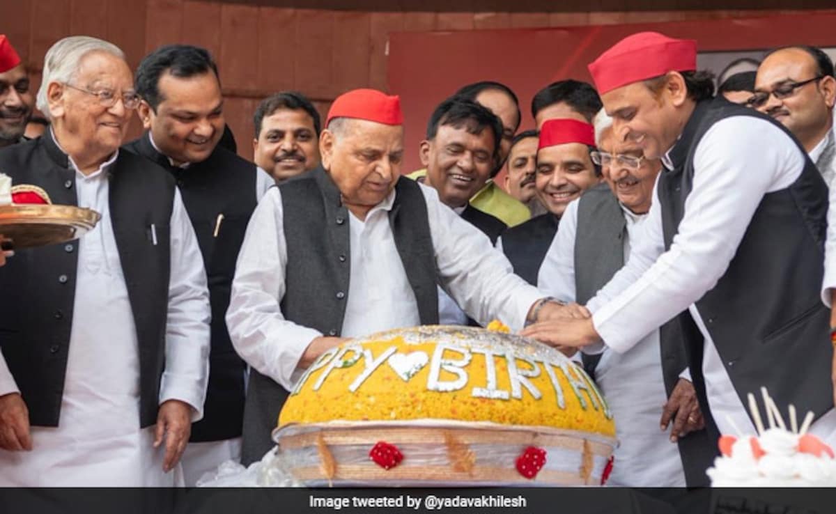 Mulayam singh Yadav Family Tree: मुलायम सिंह यादव के परिवार में कौन-कौन ...
