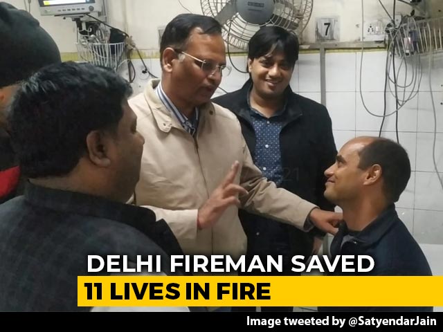 "Real Hero": Minister Showers Praise On Delhi Fireman Who Saved 11 People