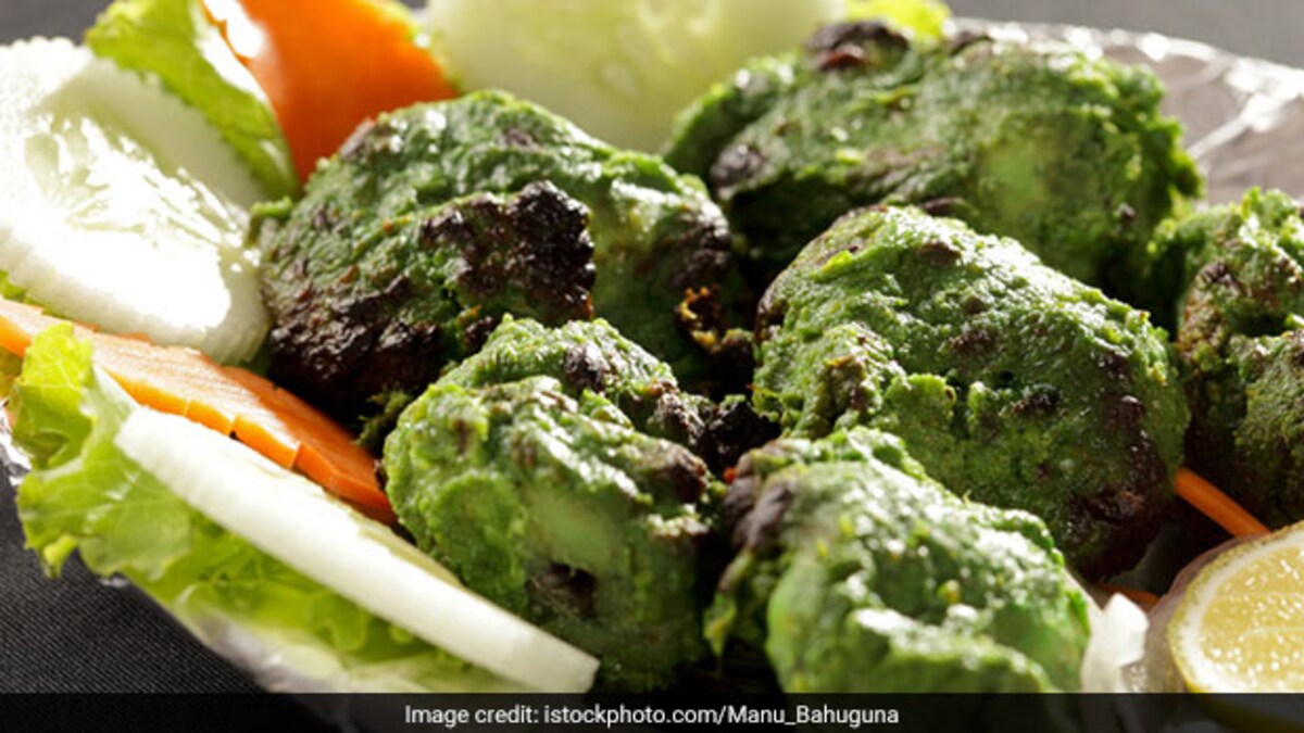 This Hariyali Chicken Tikka Recipe Will Liven Up Your Party In No Time ...
