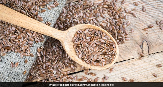 Flax Seeds Or Chia Seeds? Here’s What You Should Choose