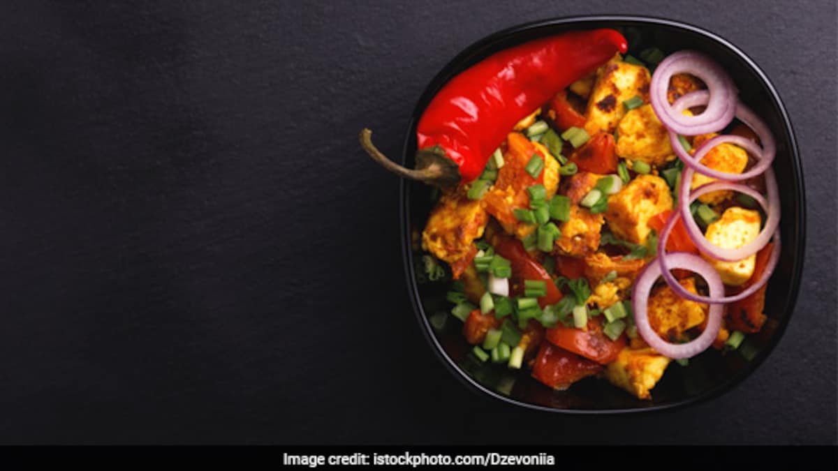 Chilli Paneer, Chilli Chicken And More: 7 Fiery Indo-Chinese Starters ...