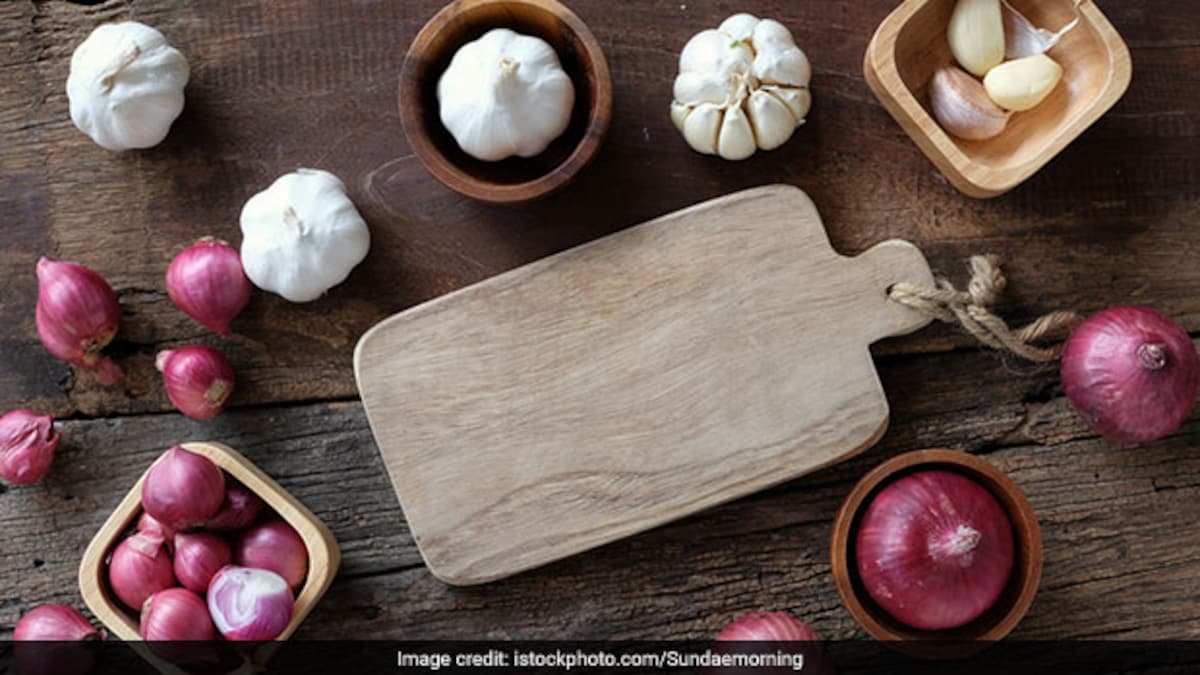 Kitchen Hacks: Peeling Fruits And Vegetables Just Got Easy With These 5 ...