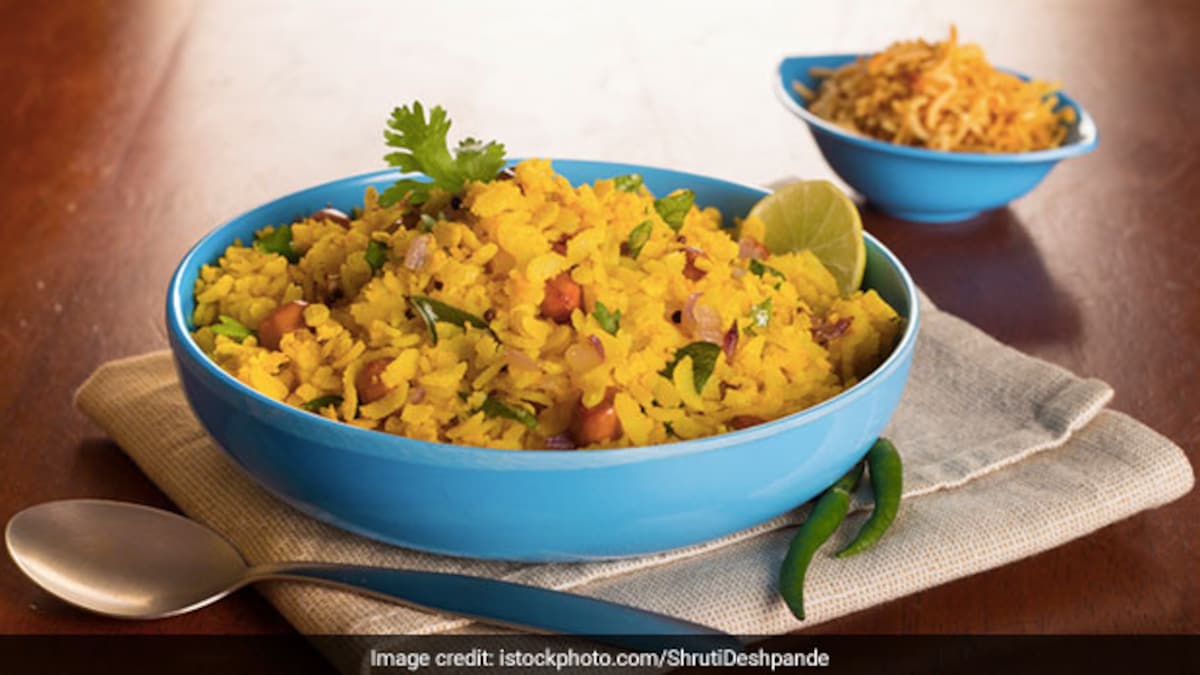 Poha Chicken Bhujing: This Famous Street Food From Vasai Is A Must-Try ...