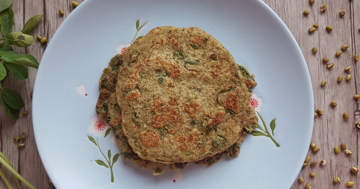 Methi Moong Dal Cheela Recipe Video; Protein-Rich Breakfast