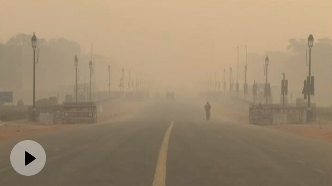 Delhi Fog | Thick Layer Of Fog Engulfs Parts Of Delhi