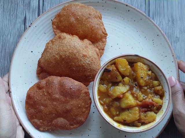 How To Make Bedmi Puri | Easy Bedmi Puri Recipe Video