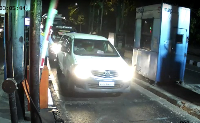 Mukesh Ambani Car Parking