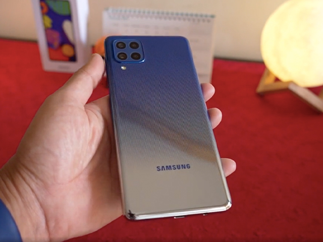 Samsung F62 Review: Massive 7000mAh Battery, Capable Processor Under Rs ...