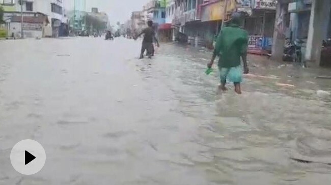 Cyclone Yass Nears India's East Coast, Rain With Strong Winds In Many Areas
