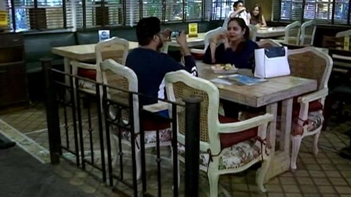 Us Restaurant Gives Free Meal To Homeless Man Internet Impressed With