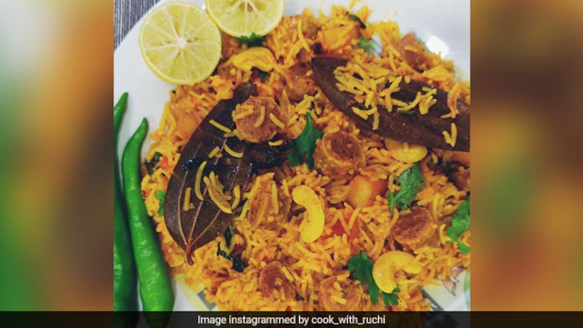 Move Over Regular Khichdi, Make This Rajasthani Gatte Ki Khichdi In 20 ...