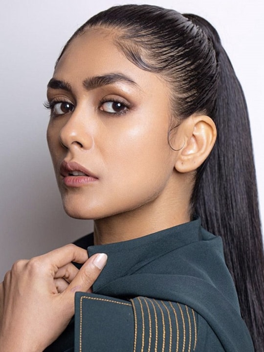 Mrunal Thakur: Latest News, Photos, Videos on Mrunal Thakur - NDTV.COM