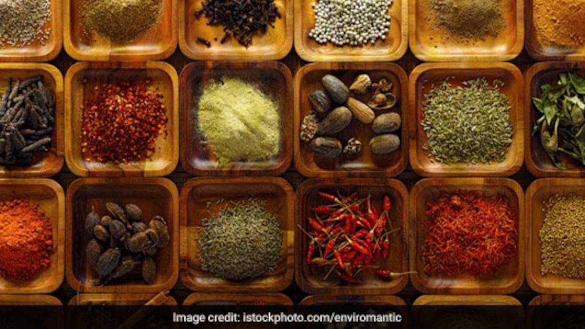 How To Make Masala For Pindi Chole | Easy Pindi Chole Masala Recipe ...