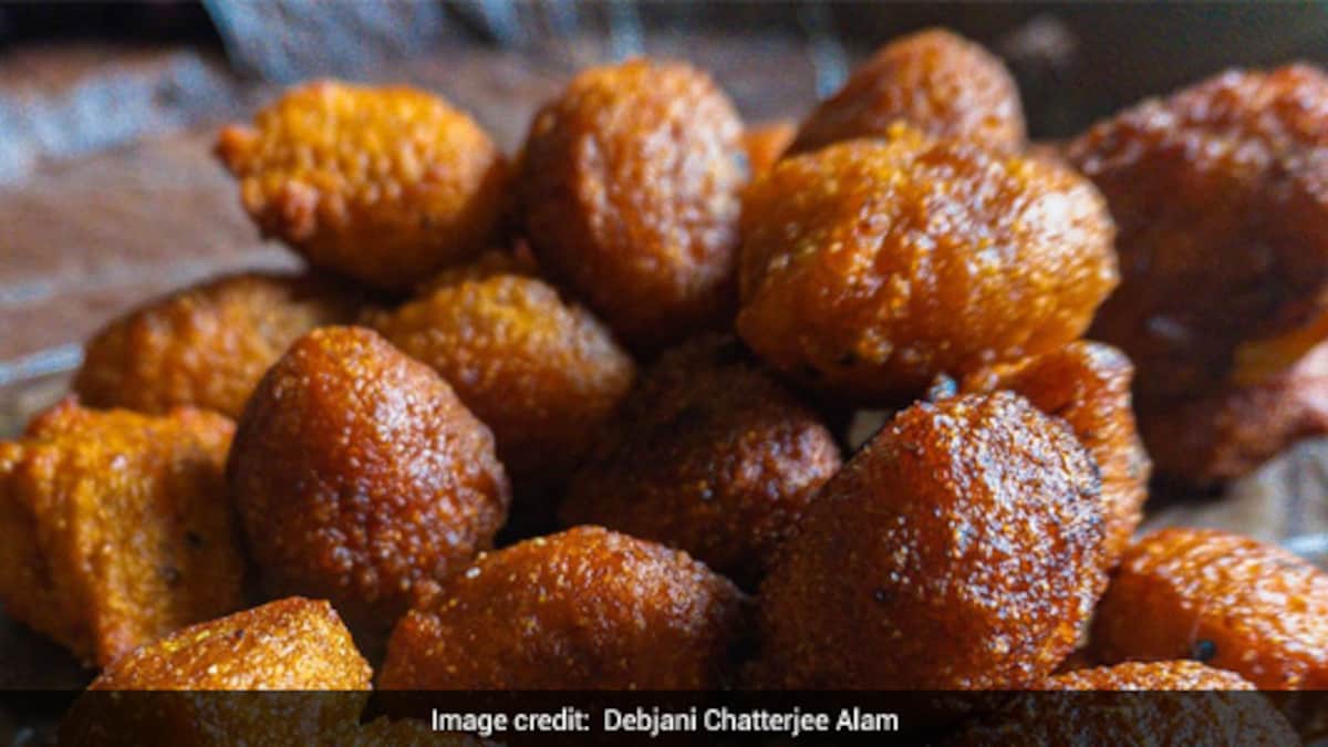 Taal-er Bora Recipe: This Sugar Palm Fritter From Bengal Includes All ...