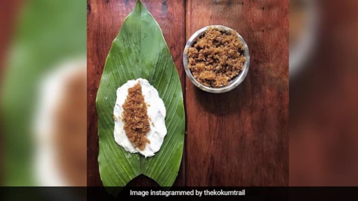 How To Make Patholi: A Mangalorean-Style Sweet Dish Steamed In Haldi ...