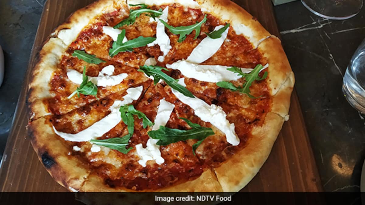 Weekend Binge: 5 Unique Pizzas You Can Make Under 30 Minutes - NDTV Food