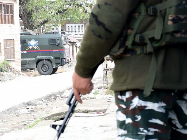 Centre To Deploy 1,800 Paramilitary Soldiers To Jammu After Terror Attacks