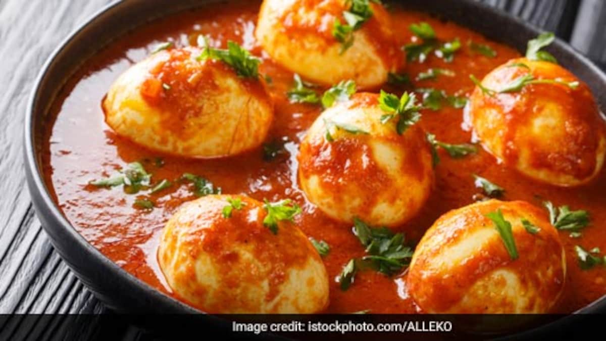 Dimer Kalia Recipe: Make A Quick And Comforting Bengali Egg Curry For ...