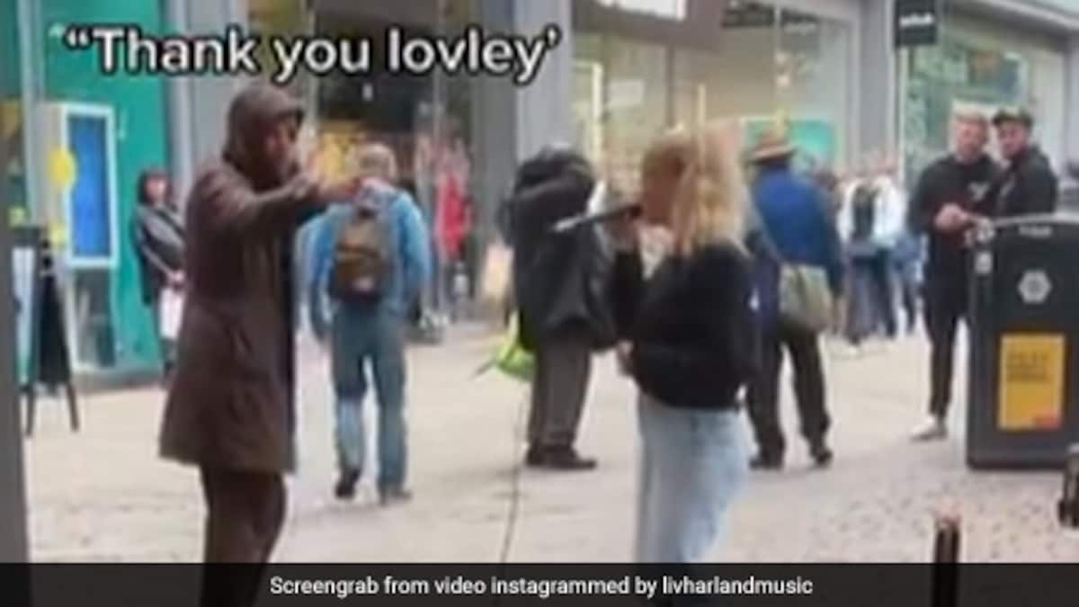 Watch: Singer Helps Starving Man, What Happened Next Will Leave You In ...