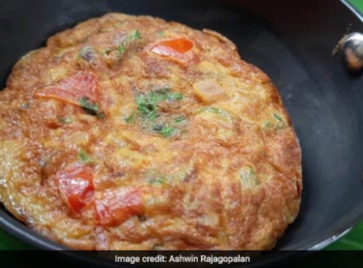 how to cook omelet in hindi