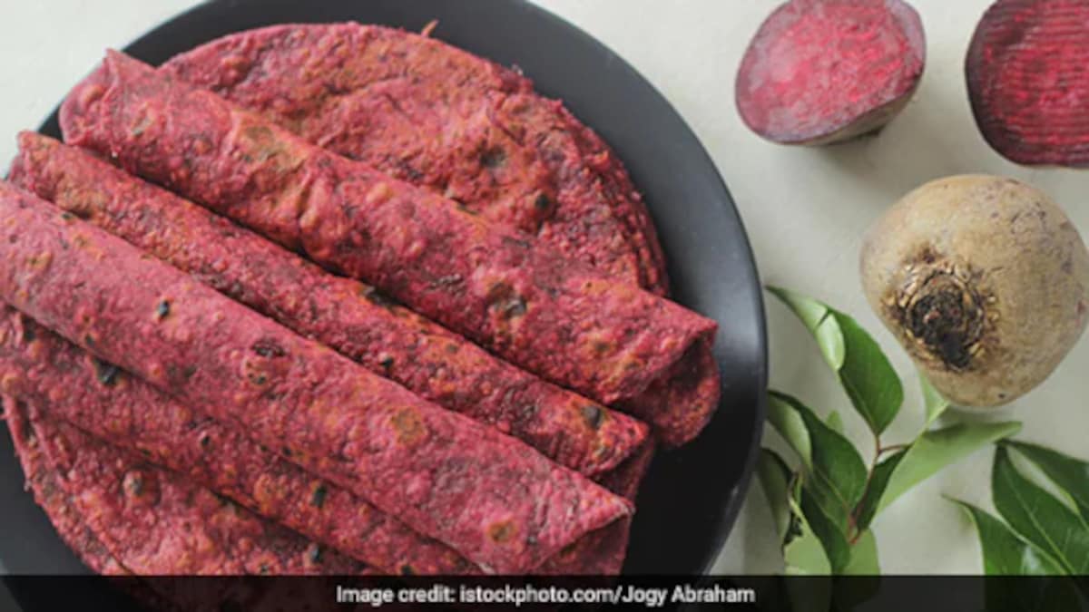 Give Parathas A Nutritional Twist With This Beetroot Paratha Recipe ...