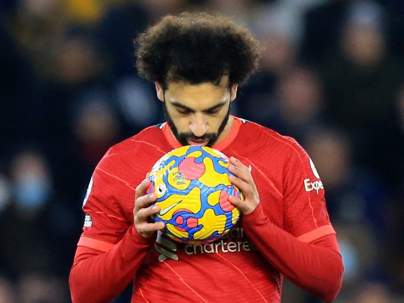 Premier League: Mohamed Salah Misses A Penalty, Then Rebound In ...