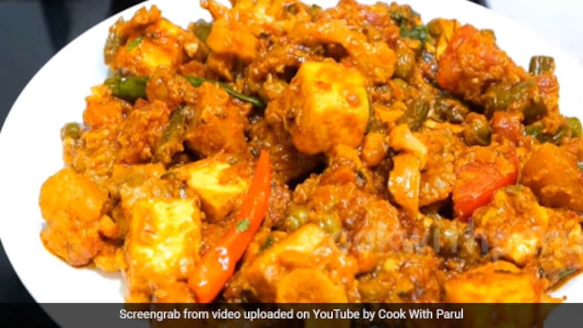 This Lip-Smacking Dhaba Style Mixed Vegetable Recipe Is Too Good To ...