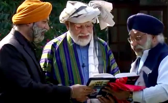 PM Modi Meets Members Of Afghan Sikh, Hindu Communities At His Residence