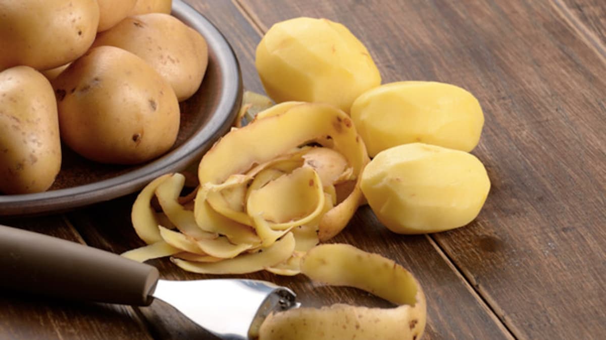 No More Wasting Potato Peels - Make These 5 Genius Recipes - NDTV Food