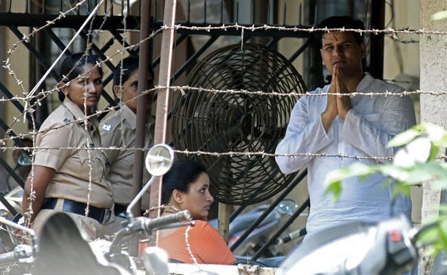 Hanuman Chalisa row: MP-MLA Couple Navneet Rana and Ravi Rana Granted Bail By Mumbai Court