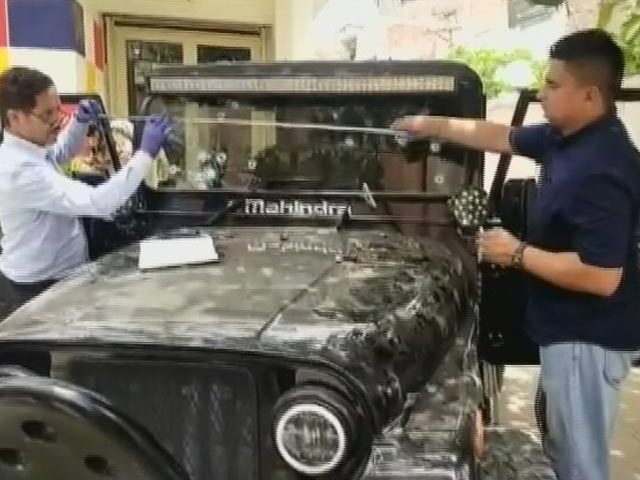 Singer Sidhu Moose Wala's Bullet-Riddled SUV Examined By Investigators