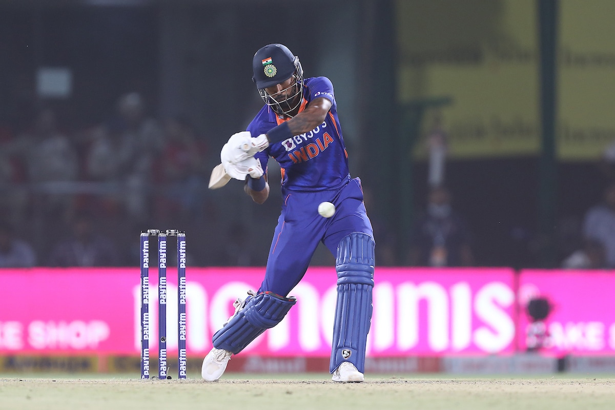 Bhuvneshwar Kumar Profile - Cricket Player, India | News, Photos, Stats ...