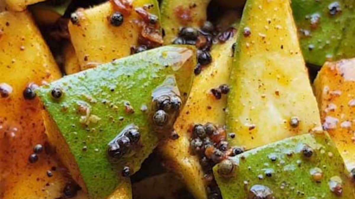 How To Make Aam Ka Achaar Without Oil At Home - NDTV Food