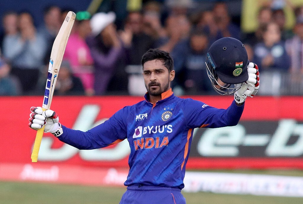 Dinesh Karthik Profile - Cricket Player, India | News, Photos, Stats ...