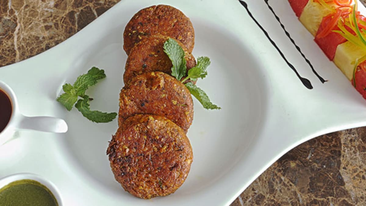 Muthiya Chicken Kebab Recipe: This Lip-Smacking Kebab Is Unlike Any ...