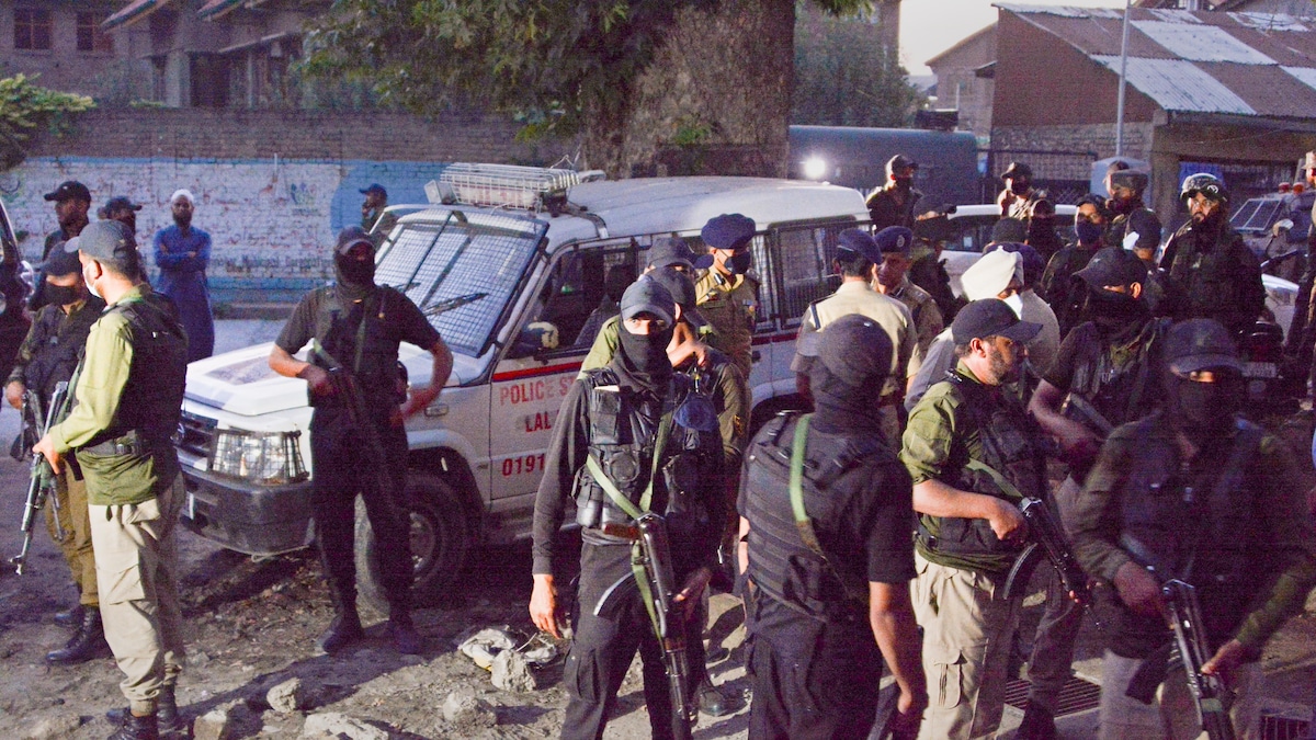 Srinagar Terror Attack: ISIS, Lashkar Spin-Off Claim Srinagar Attack ...