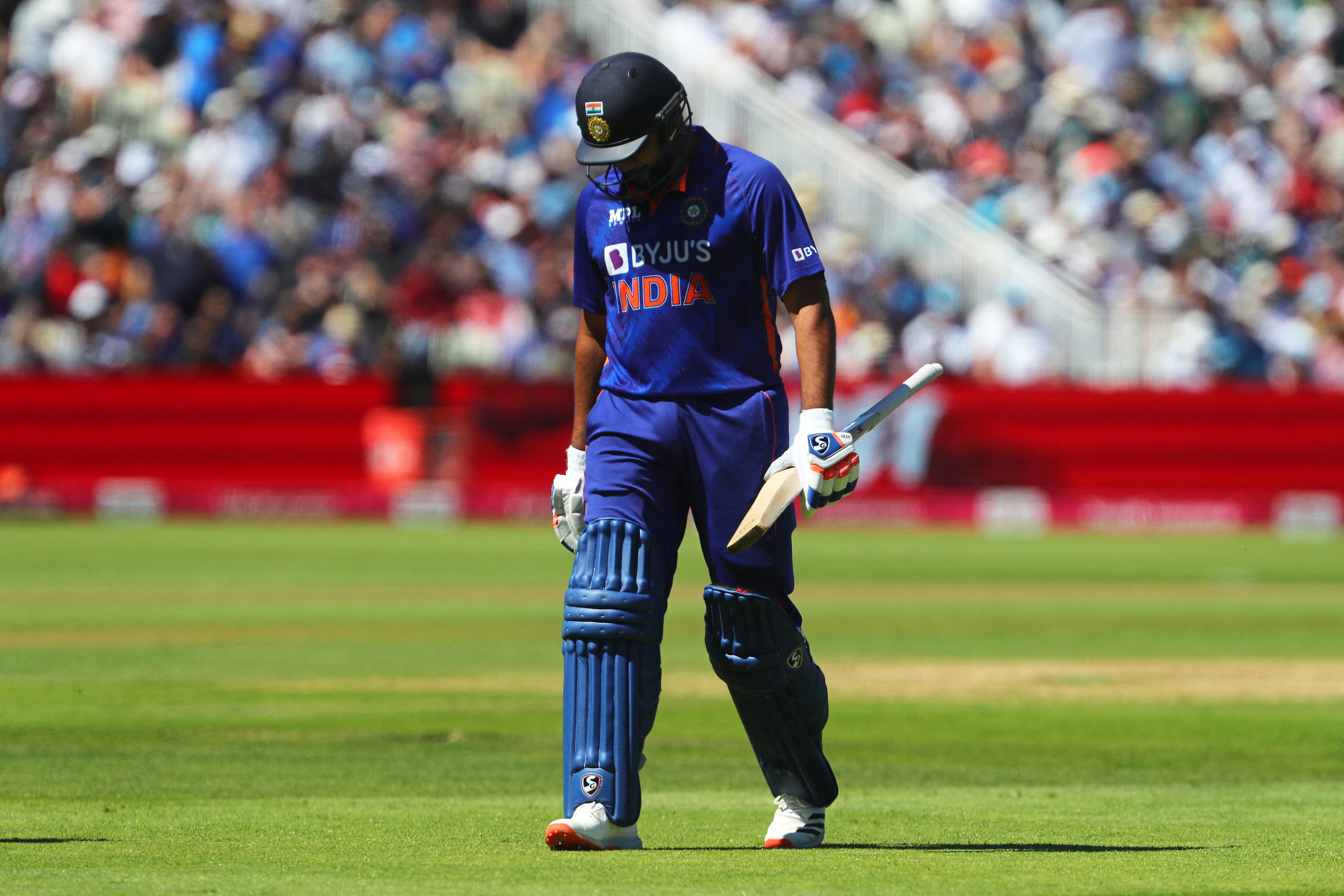 Bhuvneshwar Kumar Profile - Cricket Player, India | News, Photos, Stats ...