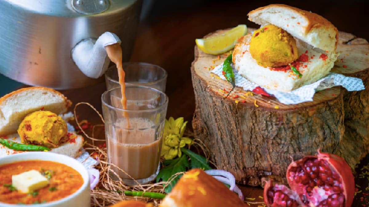 Vada Pav-Cutting Chai: This Staple From Mumbai Makes An Ideal Monsoon ...