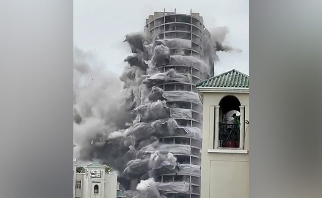 Why Were Noida's Twin Towers Demolished? A 5-Point Explainer