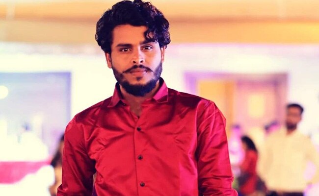 On Camera, Madhya Pradesh Karni Sena Leader Stabbed Multiple Times, Dies