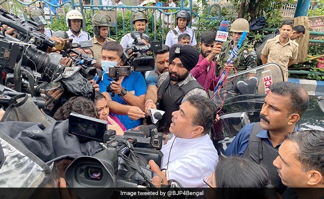 Nabanna Chalo, Suvendu Adhikari: "Don't Touch My Body. I'm Male": BJP ...